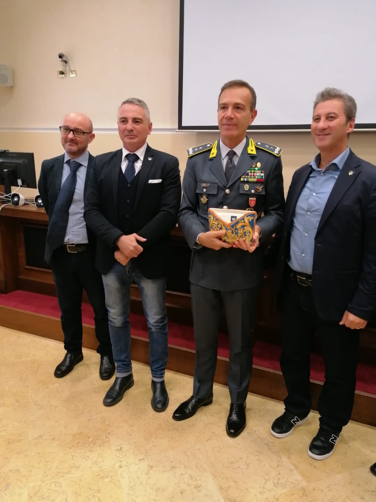 IL SILF INCONTRA IL COMANDANTE REGIONALE SICILIA GEN. D. ROBERTO MANNA ...
